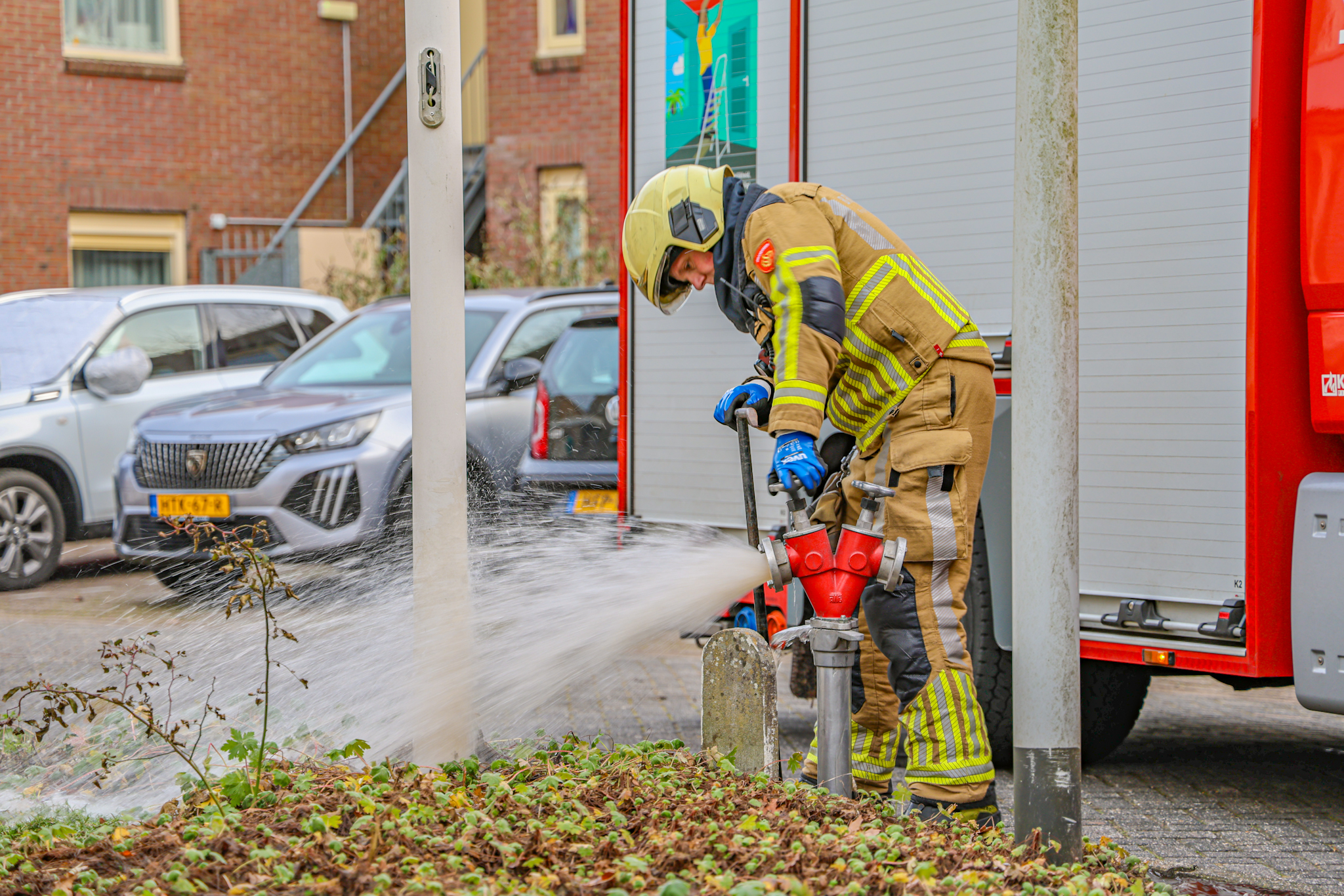 Brandweer in actie voor woningbrand in appartementencomplex- 112 Nof